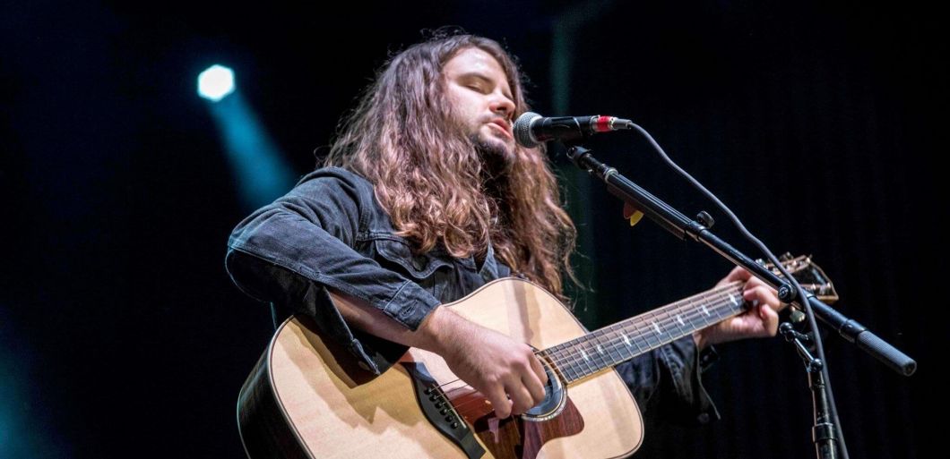 Folk singer and guitarist Brent Cobb comes to Hare and Hounds